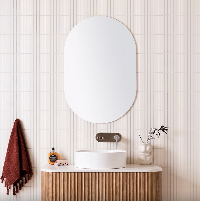 Pill Mirror – Luxury Interiors Direct